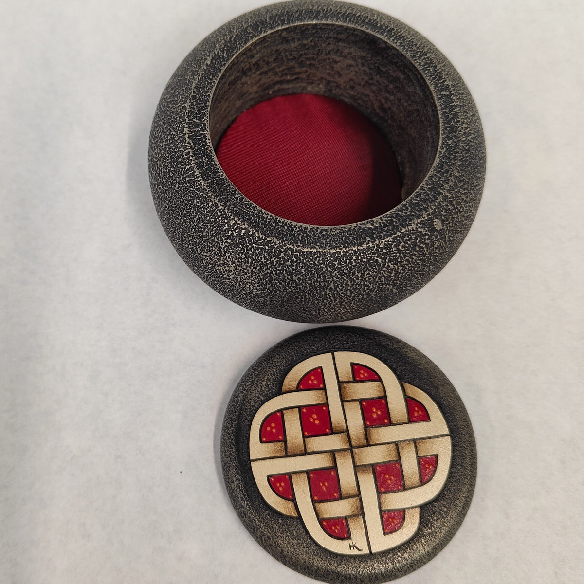 Hand drawn mini Celtic pot #3 - Helen Kuster | Atelier Crafers